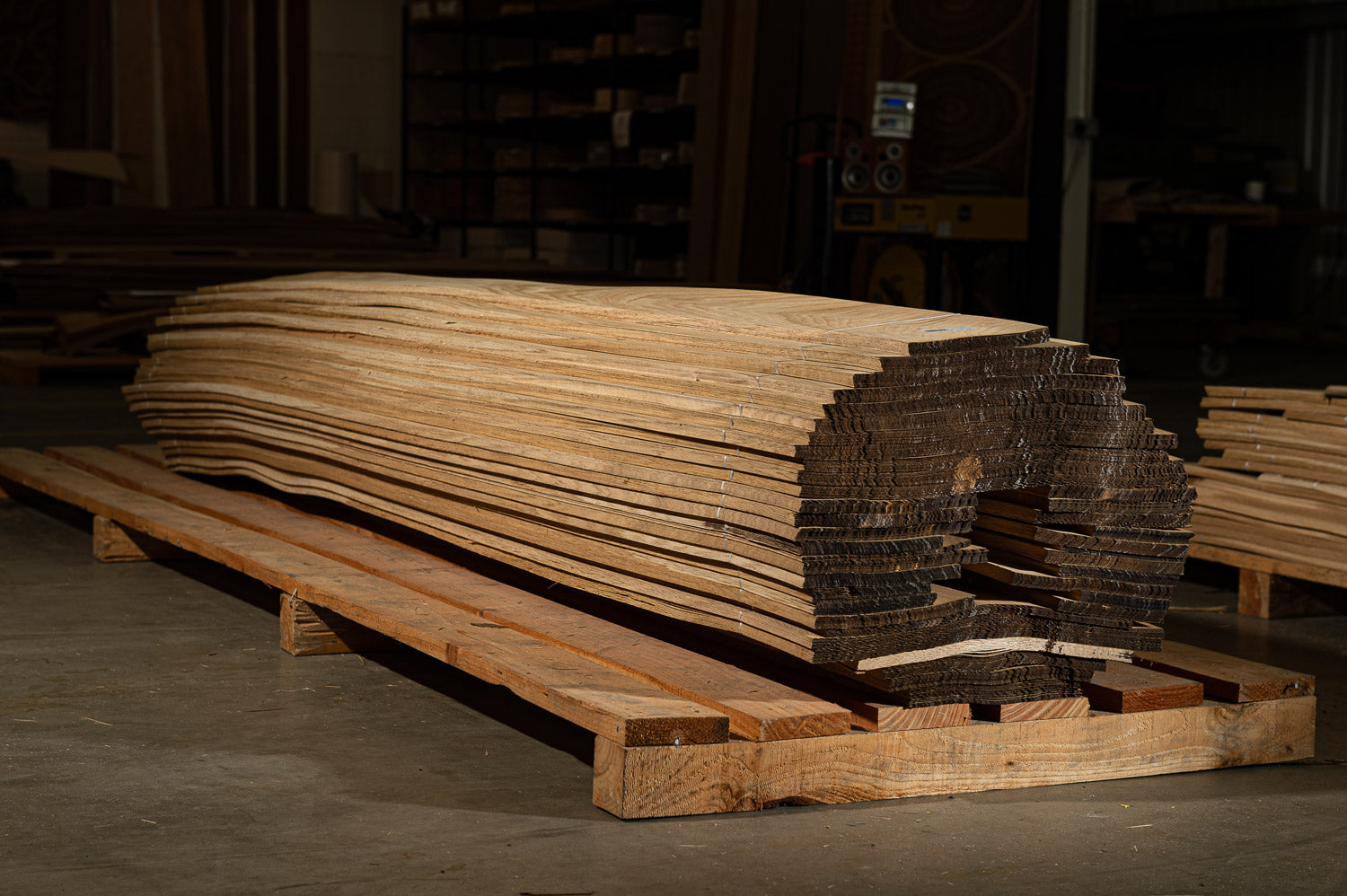 Veneer explained | What It Is, Structure & Uses